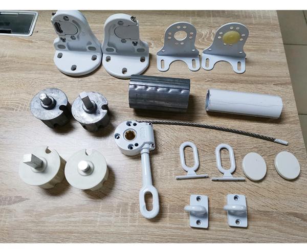 70mm Vertical Retractable Window Awnings Remote Control